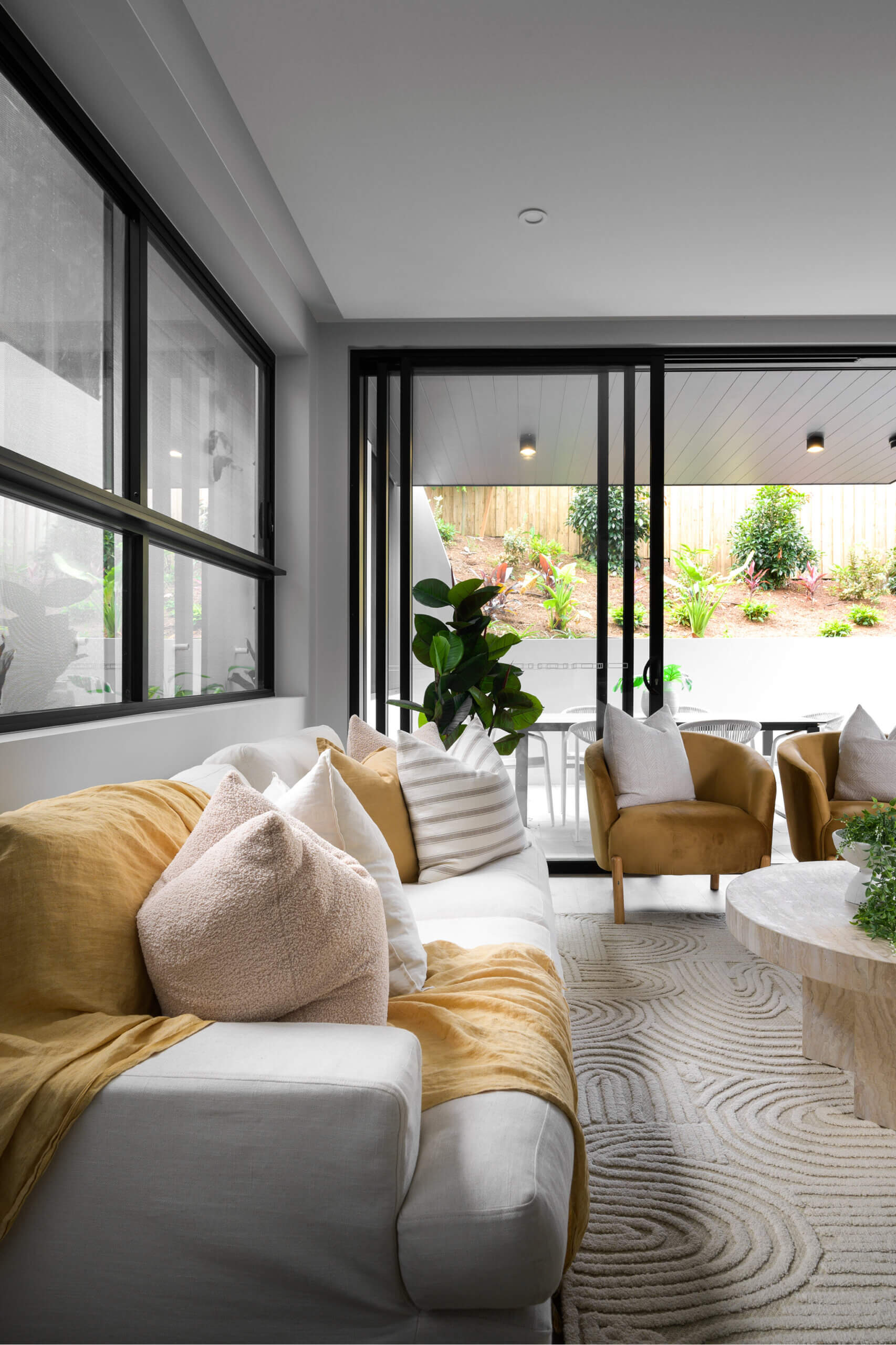 Essence of ‘The Oxford’ in Breathtaking Interiors and Architectural ...